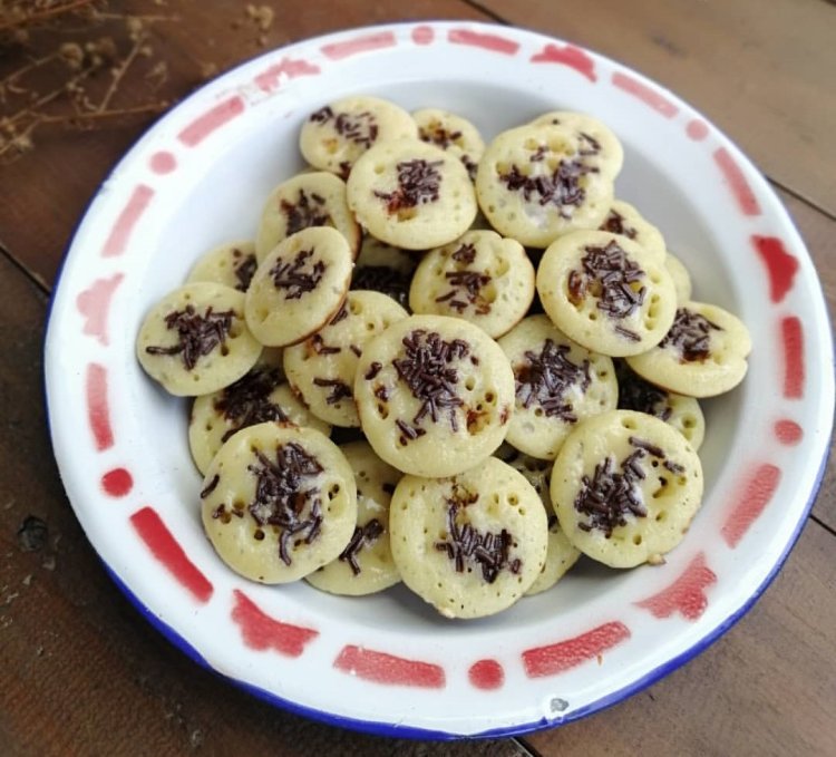 Sensasi Lembut di Mulut! Resep Kue Cubit Super Empuk dengan 7 Bahan Sederhana, Dijamin Bikin ...