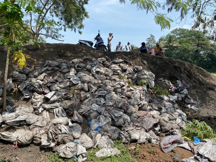 DLH KBB Lakukan Investigasi Soal Laporan Keberadaan Limbah Batu Bara di Desa Cihampelas ...